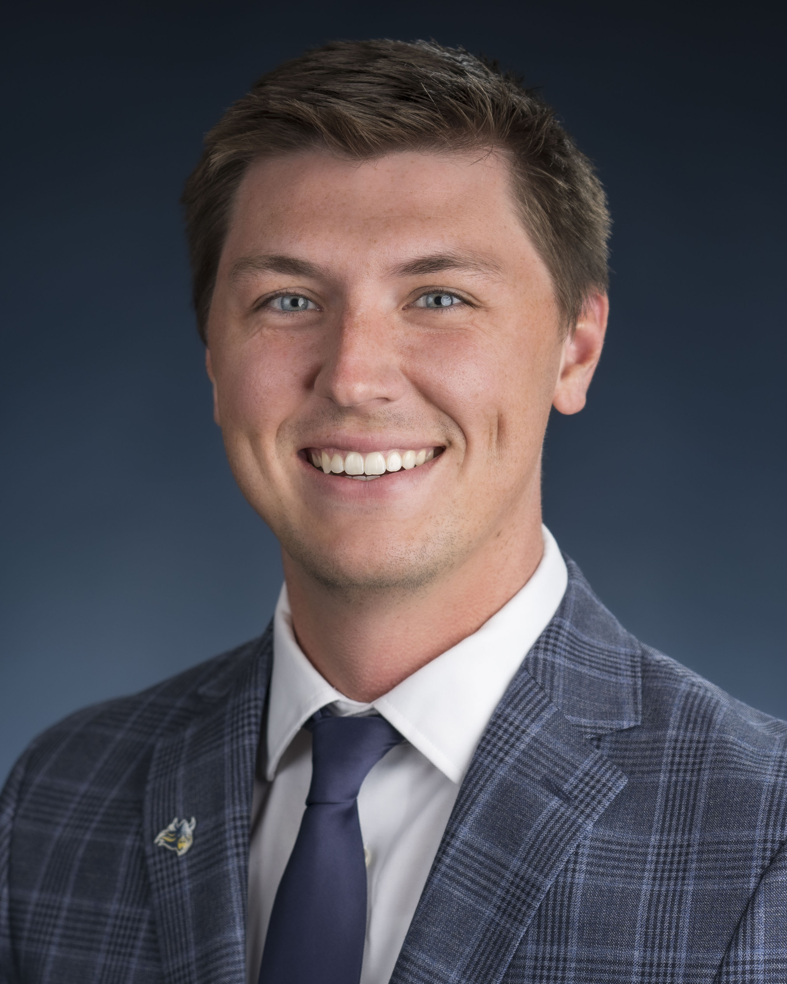 Dillon Deffenbaugh | Augustana University